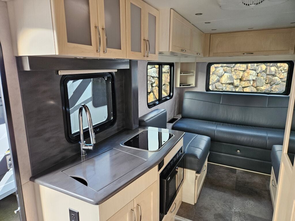 Used 2020 Pleasure-Way Plateau XL XLTS Class B Diesel for sale in ...