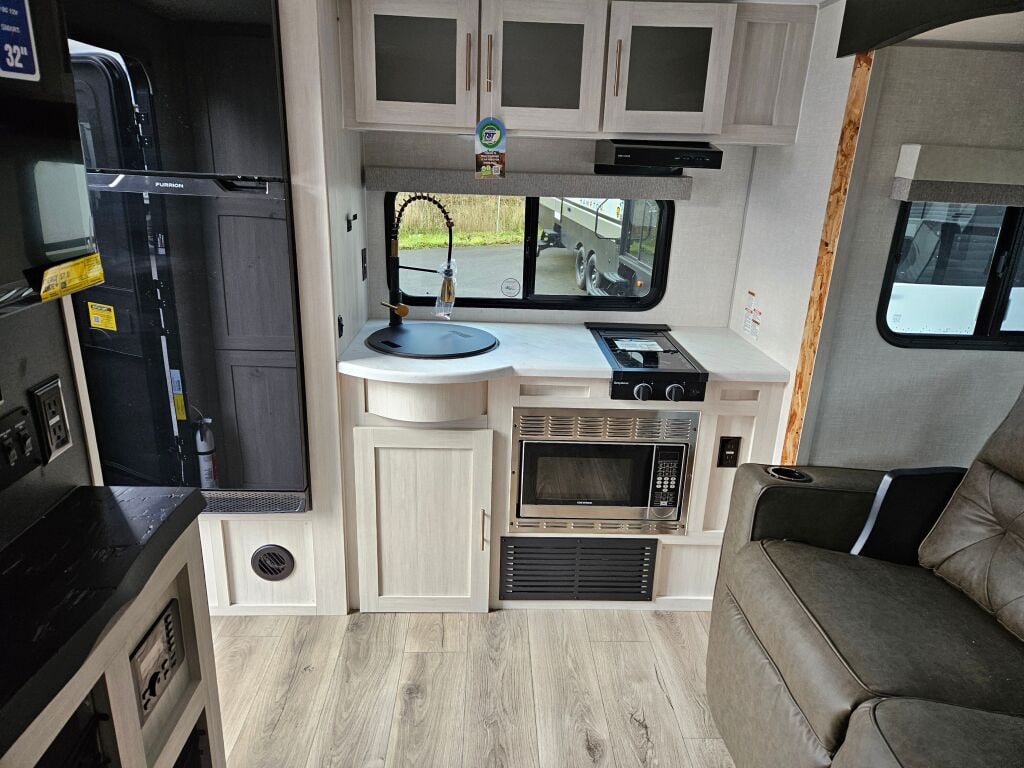 New 2025 Forest River R-Pod RP-202 Travel Trailer for sale in, Everett ...