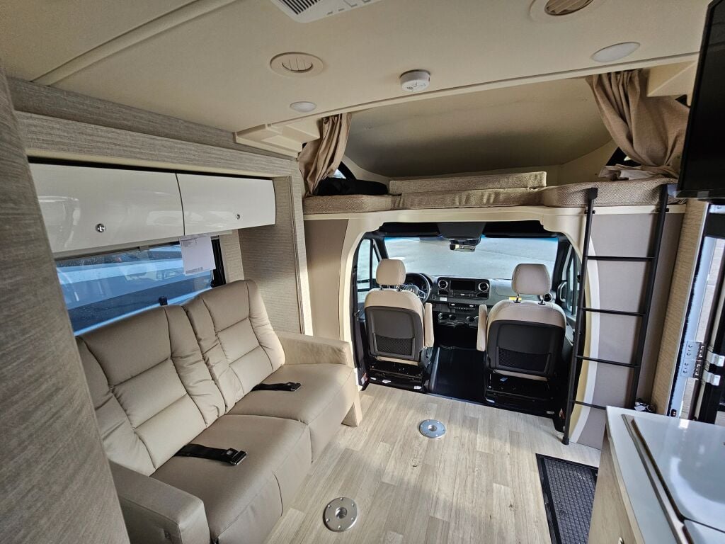 New 2025 Winnebago View 24V Class C Diesel for sale in, Sumner Wa, at ...