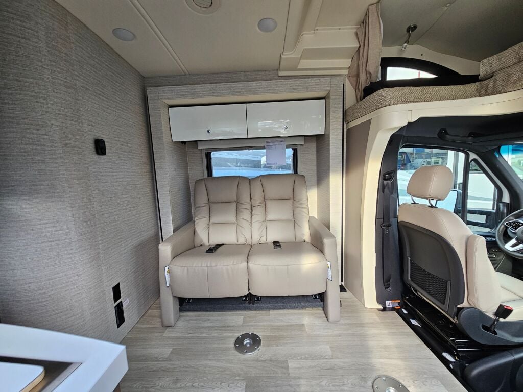 New 2025 Winnebago View 24V Class C Diesel for sale in, Sumner Wa, at ...