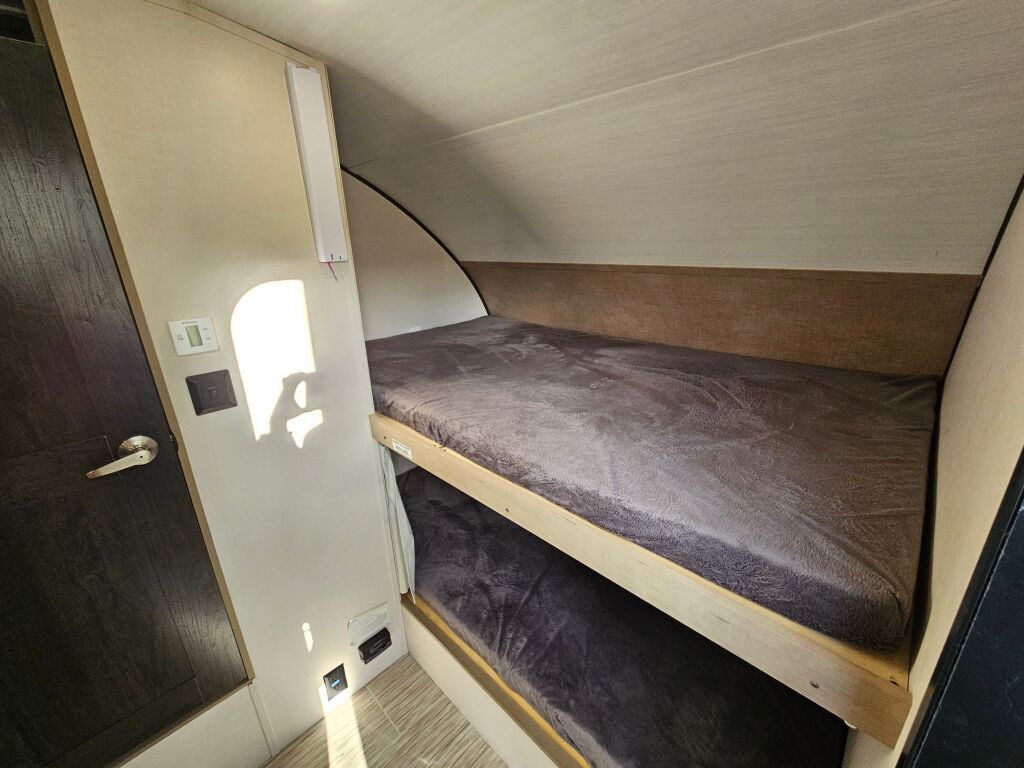 Used 2020 Forest River R-Pod RP-172 Travel Trailer for sale in, Sumner ...