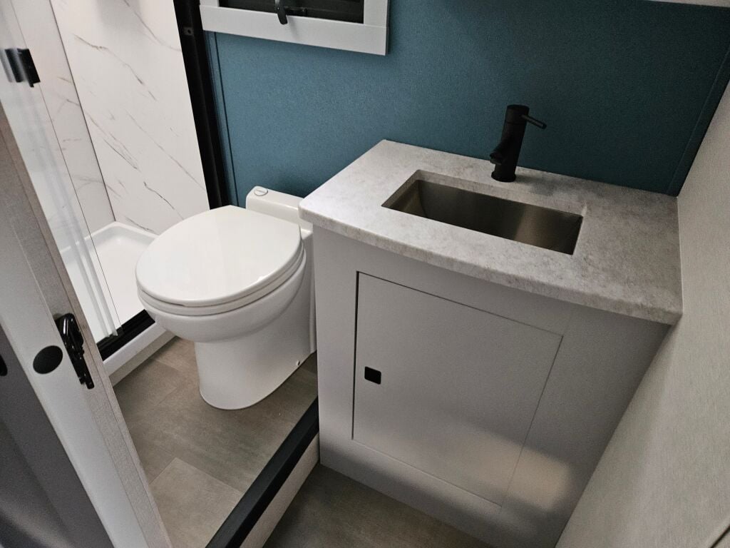 Coachmen Euro 25LE | Poulsbo RV, Four locations in Washington