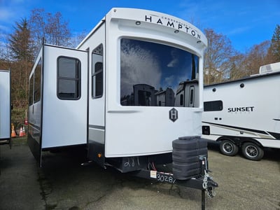 Poulsbo RV Everett Store