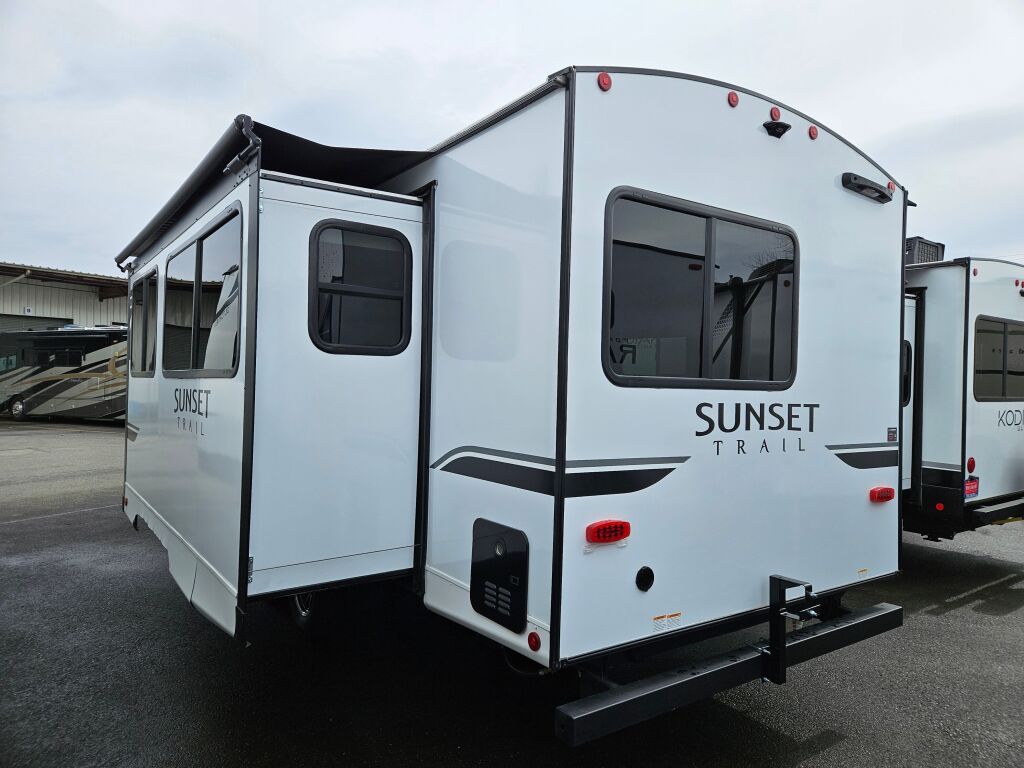 New 2025 CrossRoads Sunset Trail Super Lite SS285CK Travel Trailer for ...
