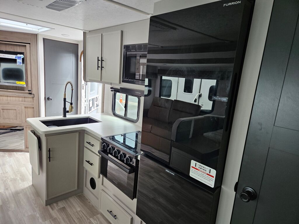 New 2025 Forest River Rainier 26DB Travel Trailer for sale in, Everett ...