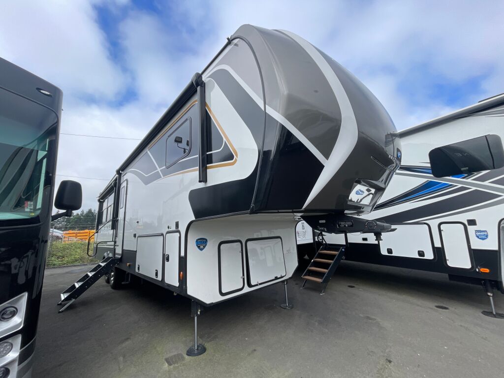 New 2025 Keystone Alpine Avalanche Edition 321RL Fifth Wheel for sale ...