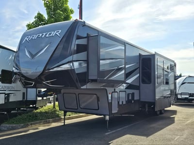 Poulsbo RV Sumner Store