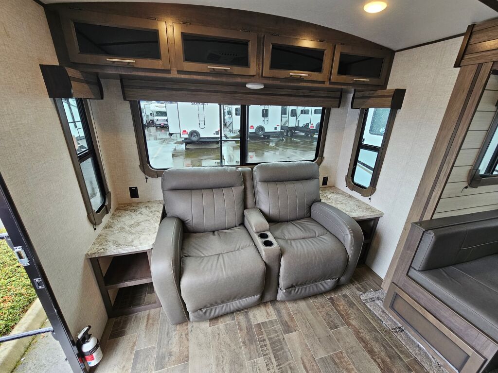 Used 2021 CrossRoads Sunset Trail Super Lite 259RL Travel Trailer for ...