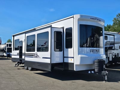 Poulsbo RV Sumner Store