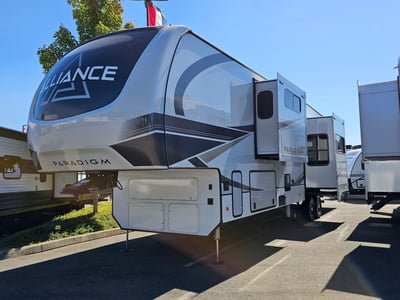 Poulsbo RV Sumner Store