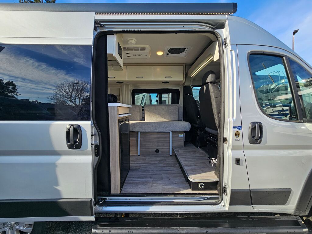Used 2026 Thor Motor Coach Scope 18M Class B for sale in, Kent Wa, at ...