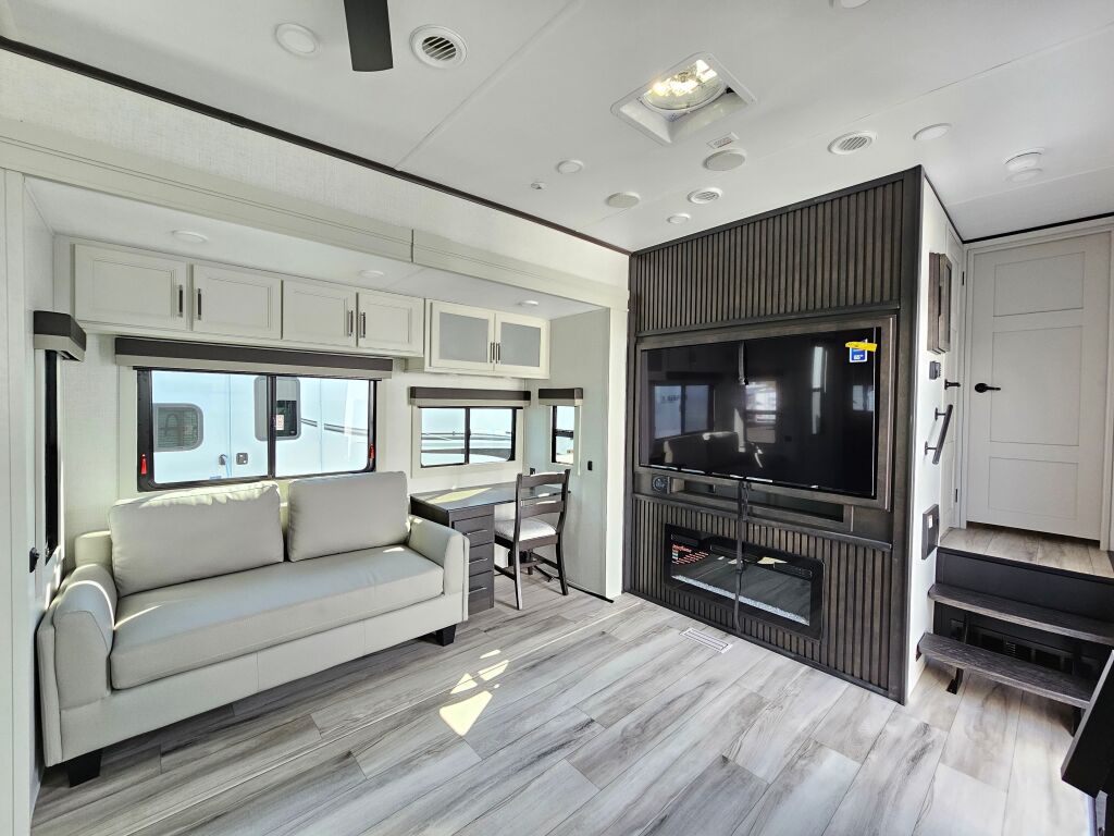 New 2026 Keystone Alpine Avalanche Edition 366LS Fifth Wheel for sale ...