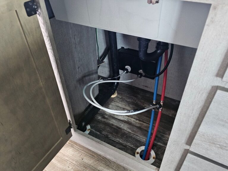 Used 2020 Keystone Outback Ultra-Lite 210URS Travel Trailer for sale in ...