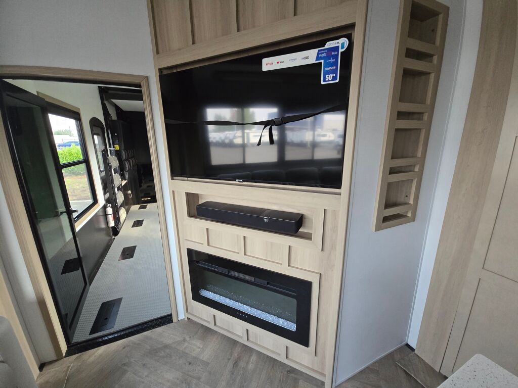 New 2026 Keystone Raptor 415 Toy Hauler, Fifth Wheel for sale in, Mt ...