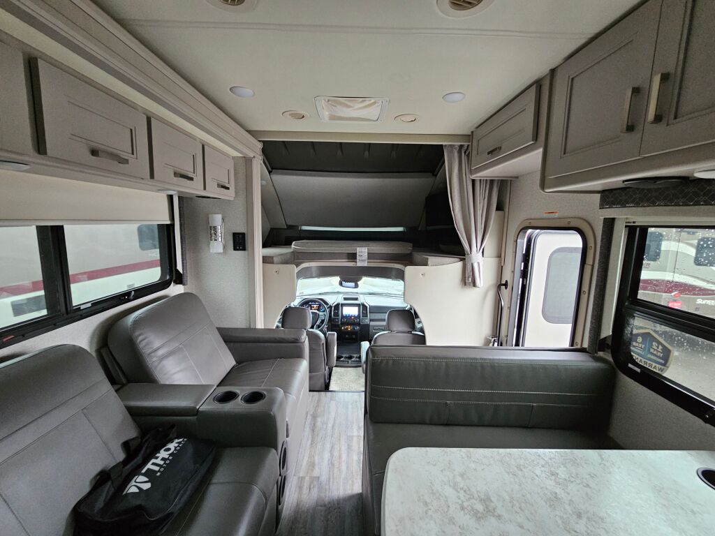Used 2023 Thor Motor Coach Magnitude 4x4 SV34 Class C Diesel for sale ...