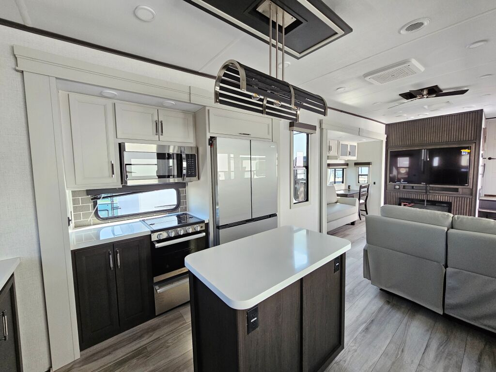 New 2026 Keystone Alpine Avalanche Edition 366LS Fifth Wheel for sale ...