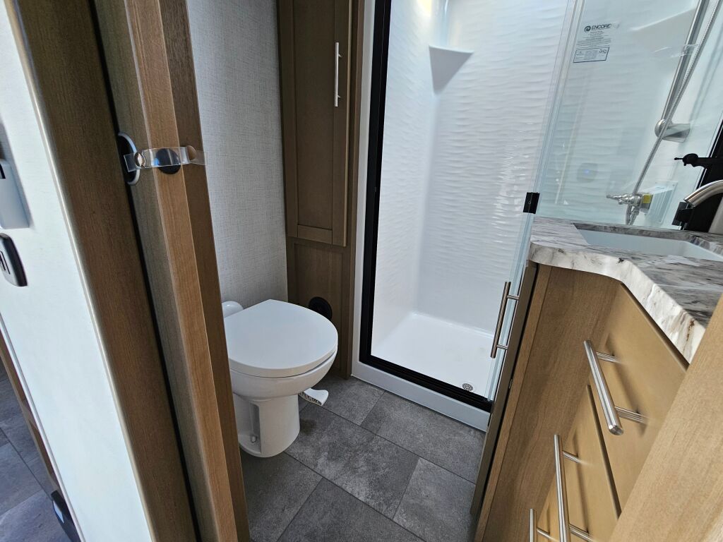 New 2026 Keystone Fuzion Impact 418 Toy Hauler, Fifth Wheel for sale in ...