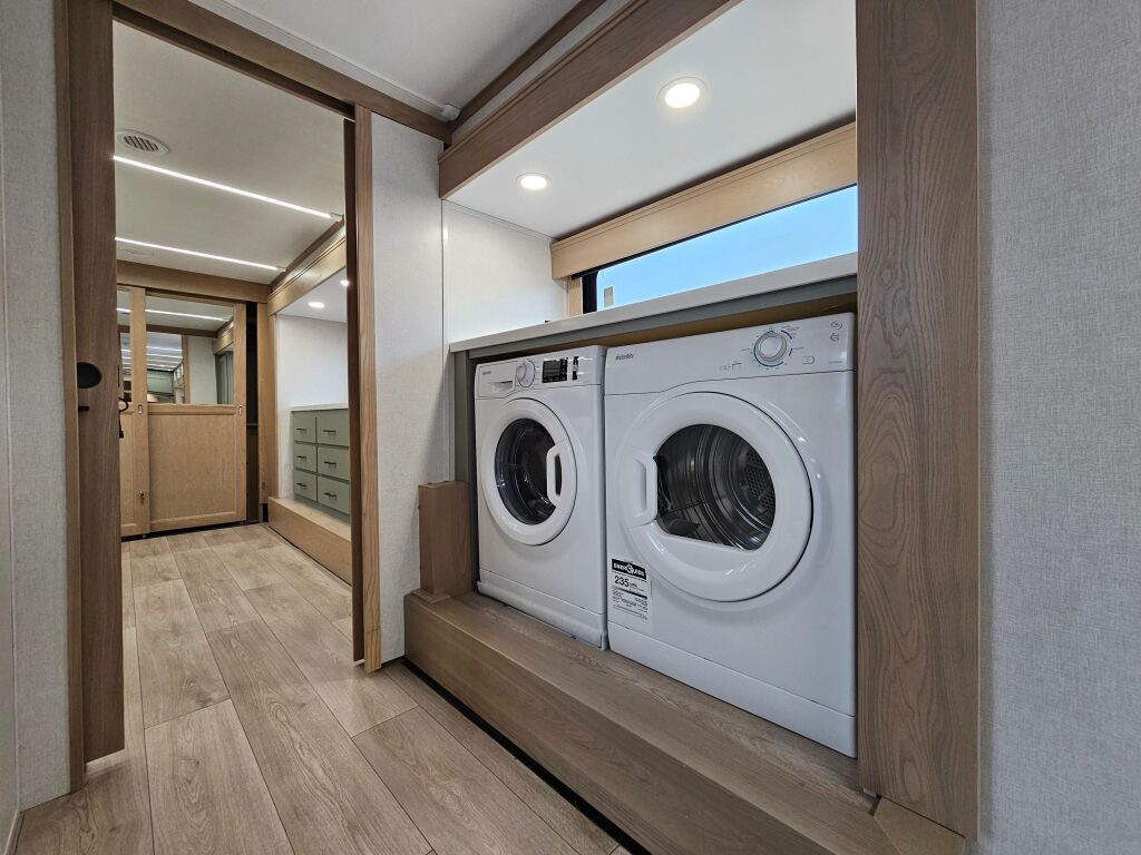 New 2026 Crossroads Redwood 371RL Fifth Wheel for sale in, Sumner Wa ...