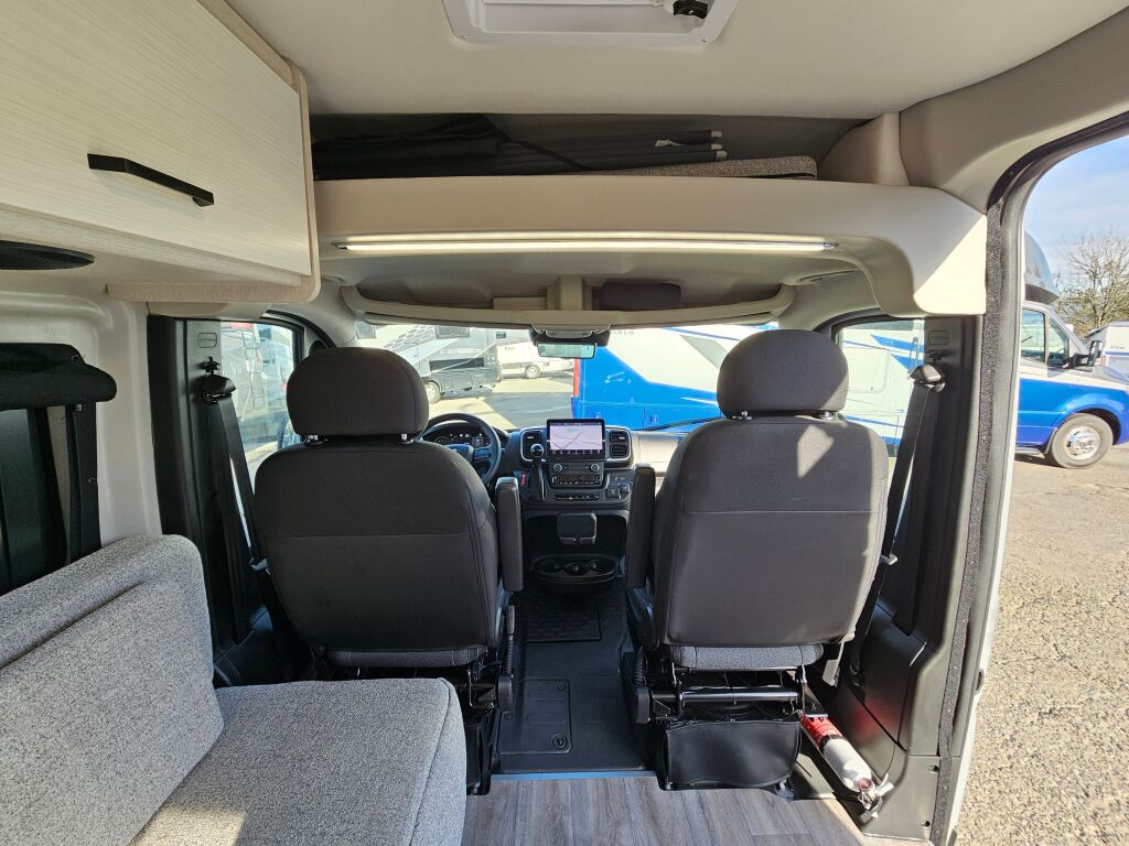 Used 2026 Thor Motor Coach Scope 18M Class B for sale in, Kent Wa, at ...
