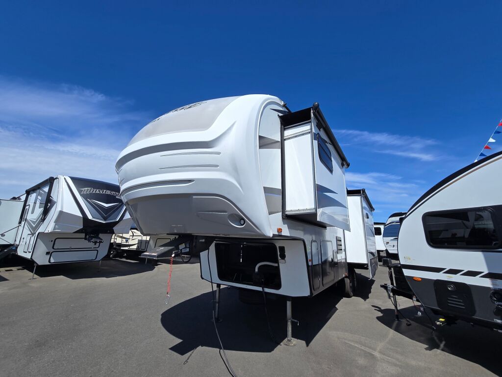 Fifth Wheels for sale. New & Used at Poulsbo RV in Washington.