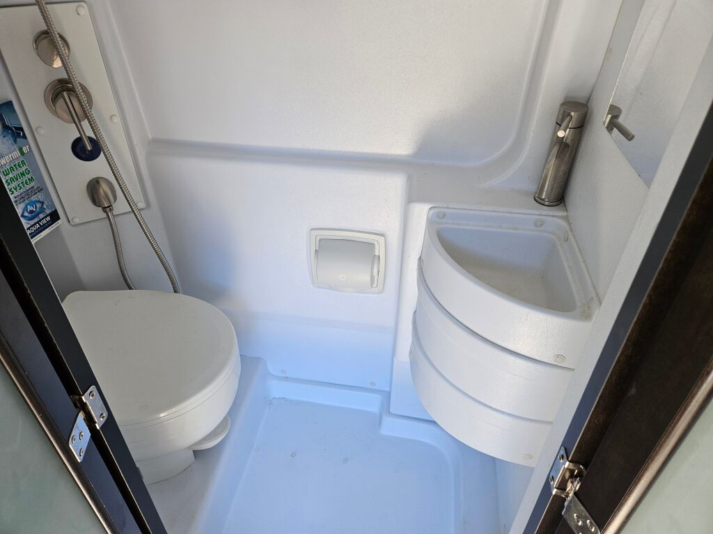 Used 2024 Jayco Solstice 21 BL Class B for sale in, Everett Wa, at ...