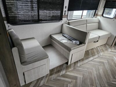 New 2025 Crossroads Zinger ZR390DB Travel Trailer for sale in, Everett ...