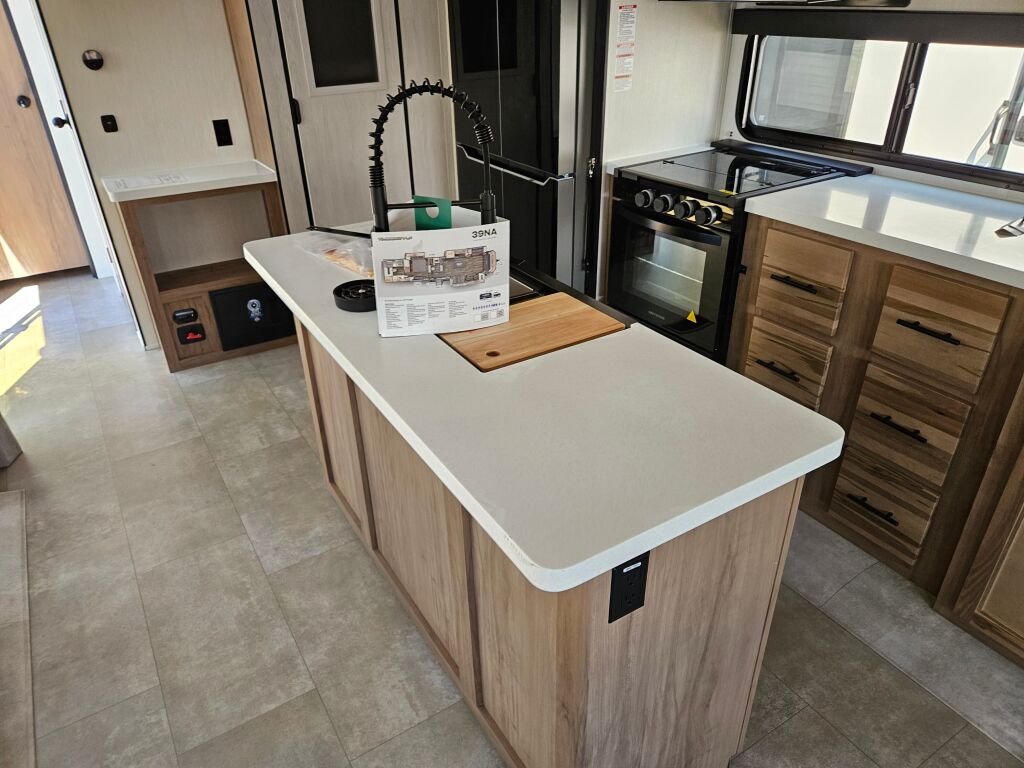 New 2025 Forest River Cascade 39NA Destination Trailer for sale in ...