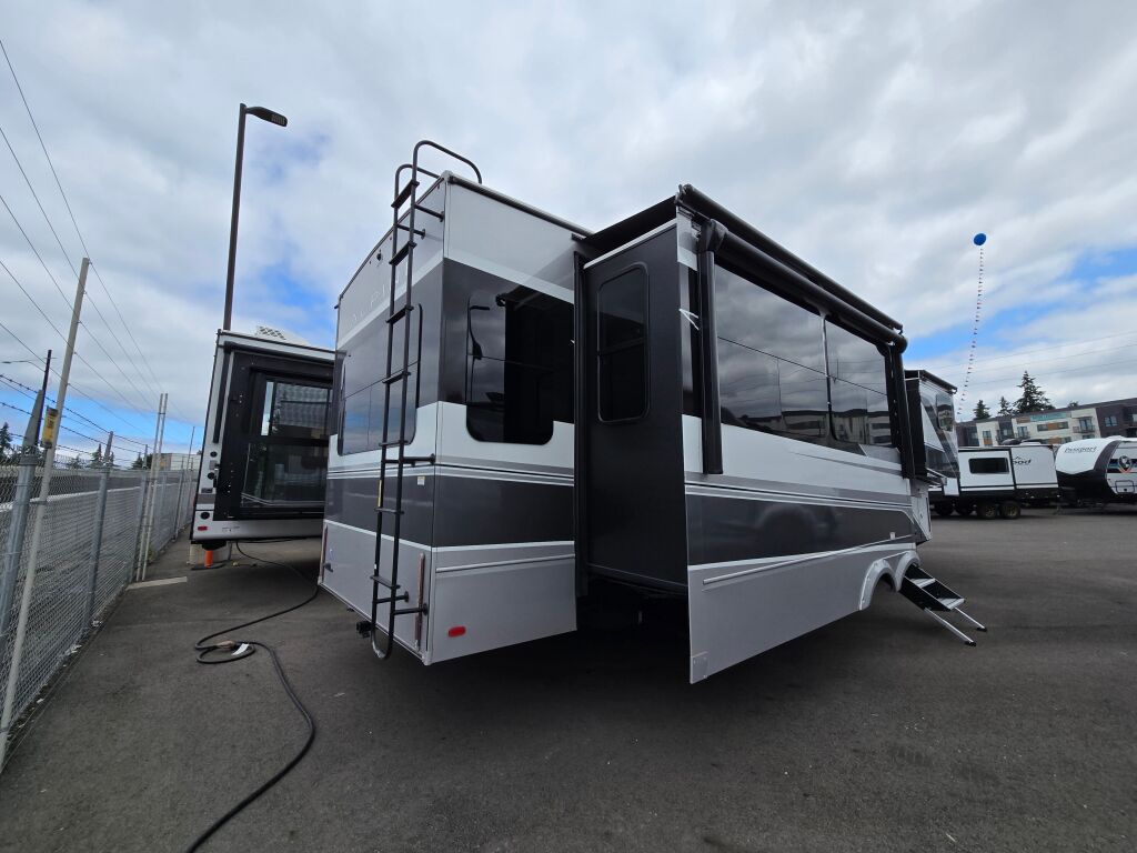 New 2025 Keystone Alpine 3303CK Fifth Wheel for sale in, Kent Wa, at ...