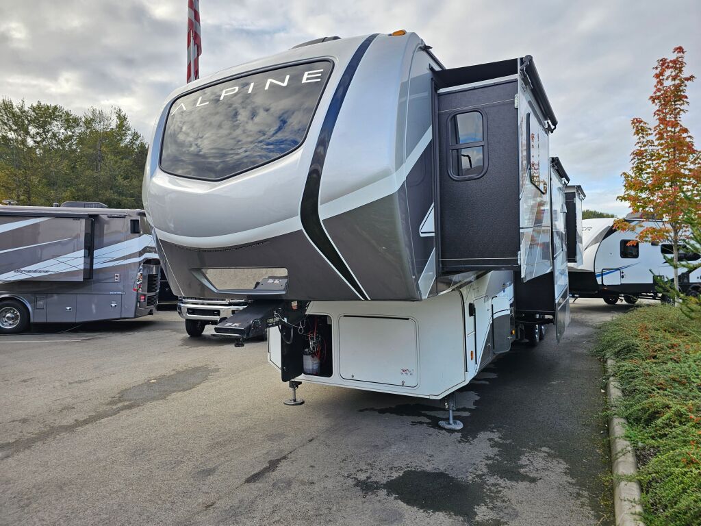 New 2025 Keystone Alpine 3712KB Fifth Wheel for sale in, Sumner Wa, at ...