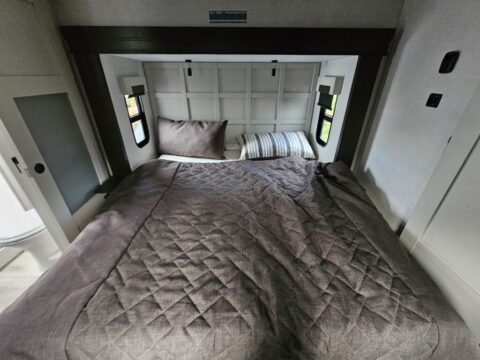 Keystone Alpine Fifth Wheel for sale at Poulsbo RV, Four locations in ...