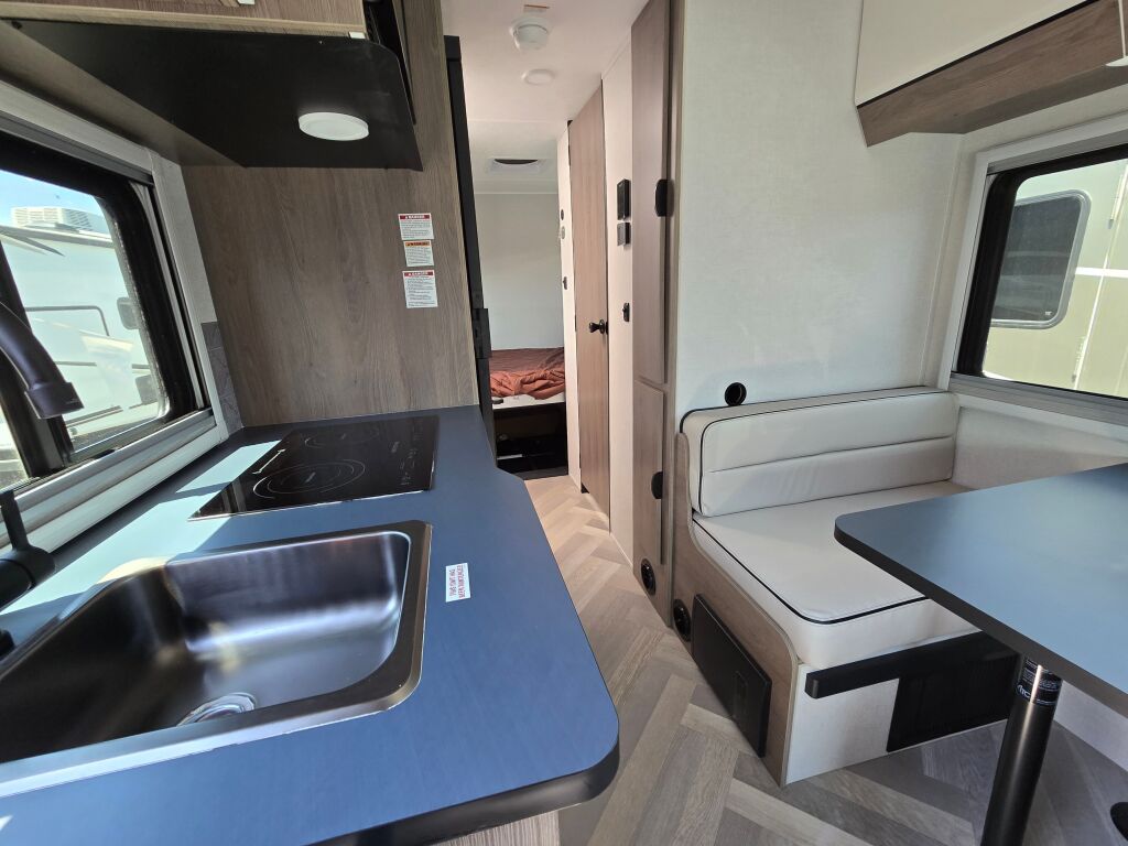 New 2026 Coachmen Cross Trail EV 20XG Class C for sale in, Kent Wa, at ...