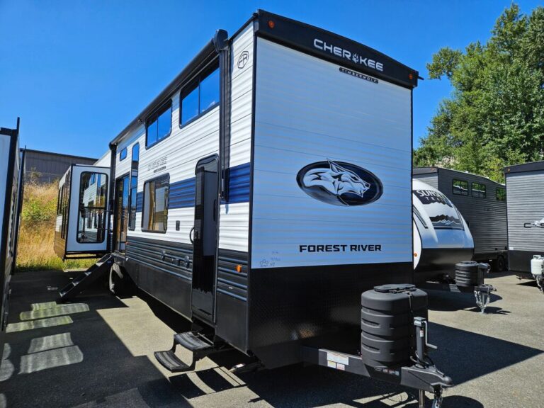 Poulsbo RV Everett Store