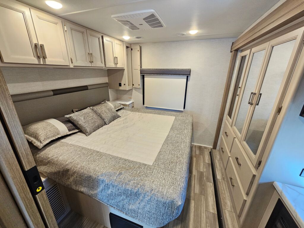 New 2026 Thor Motor Coach Luminate MM30 Class A for sale in, Sumner Wa ...