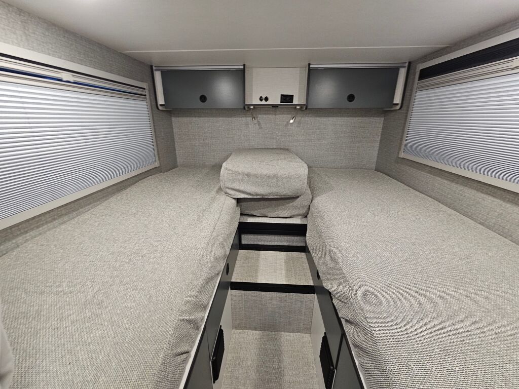 Used 2025 Winnebago Ekko 23B Class B Diesel for sale in, Sumner Wa, at ...