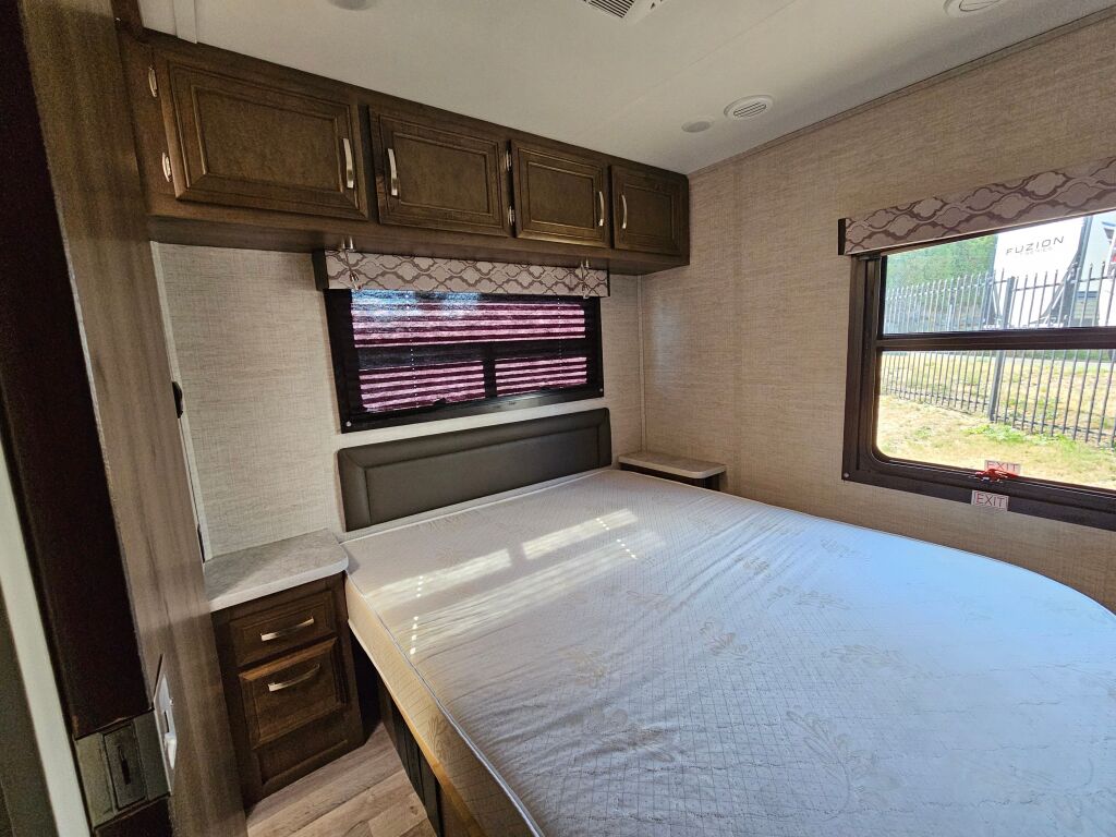 Used 2022 Jayco Redhawk 31F Class C for sale in, Everett Wa, at Poulsbo RV
