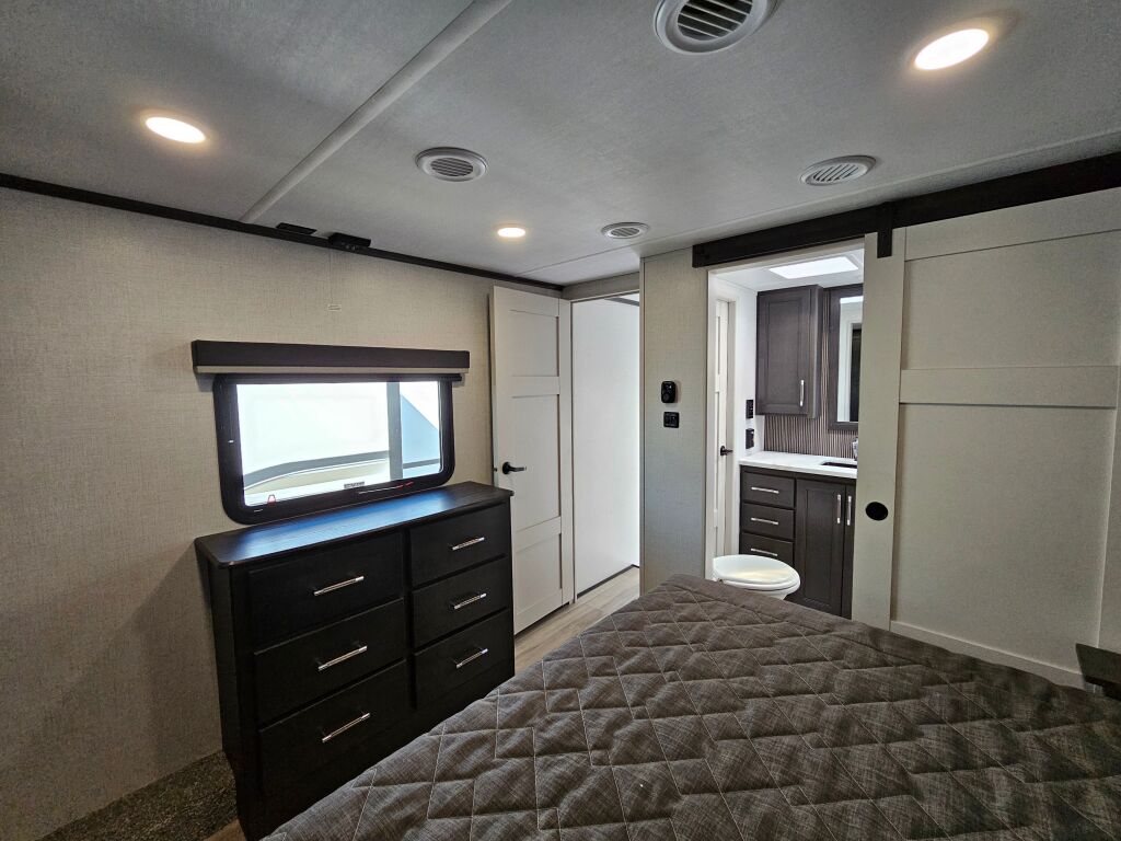 New 2026 Keystone Alpine Avalanche Edition 366LS Fifth Wheel for sale ...