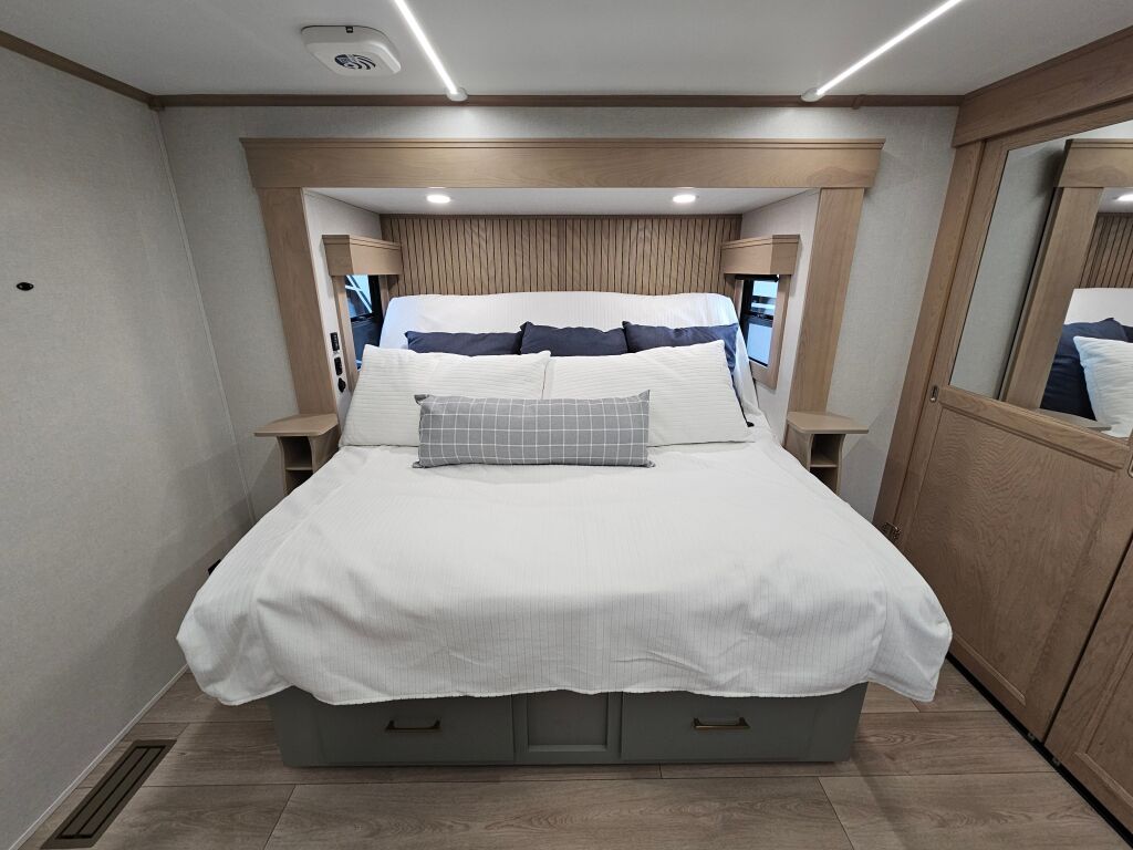 New 2026 Crossroads Redwood 371RL Fifth Wheel for sale in, Sumner Wa ...