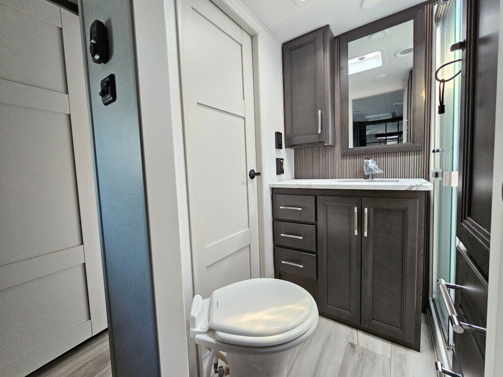 New 2026 Keystone Alpine Avalanche Edition 366LS Fifth Wheel for sale ...