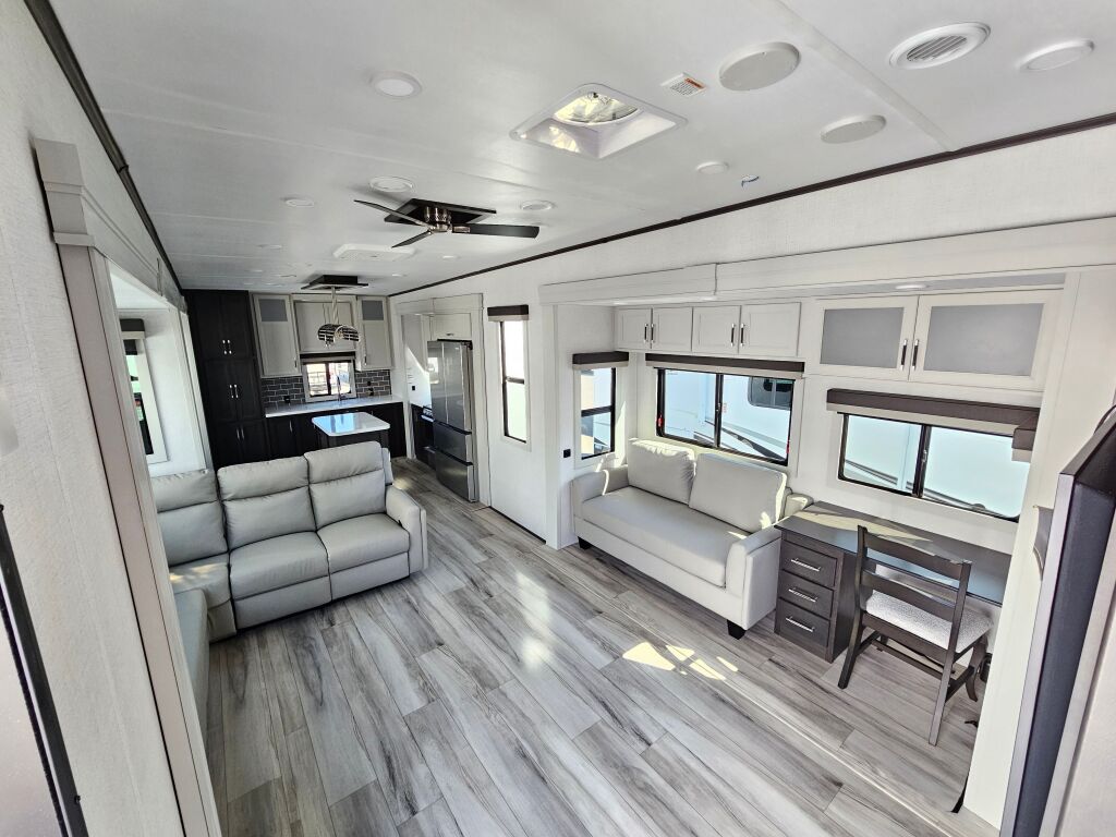 New 2026 Keystone Alpine Avalanche Edition 366LS Fifth Wheel for sale ...