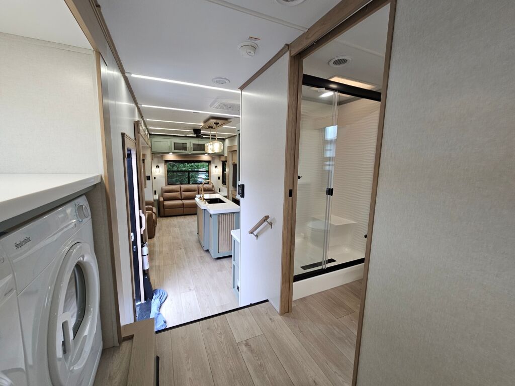 New 2026 Crossroads Redwood 371RL Fifth Wheel for sale in, Sumner Wa ...