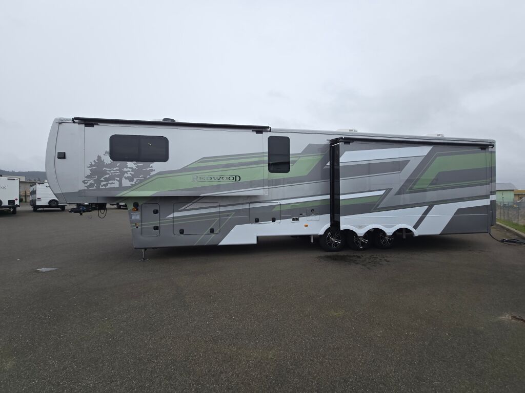New 2026 Crossroads Redwood 412GK Fifth Wheel for sale in, Mt. Vernon ...