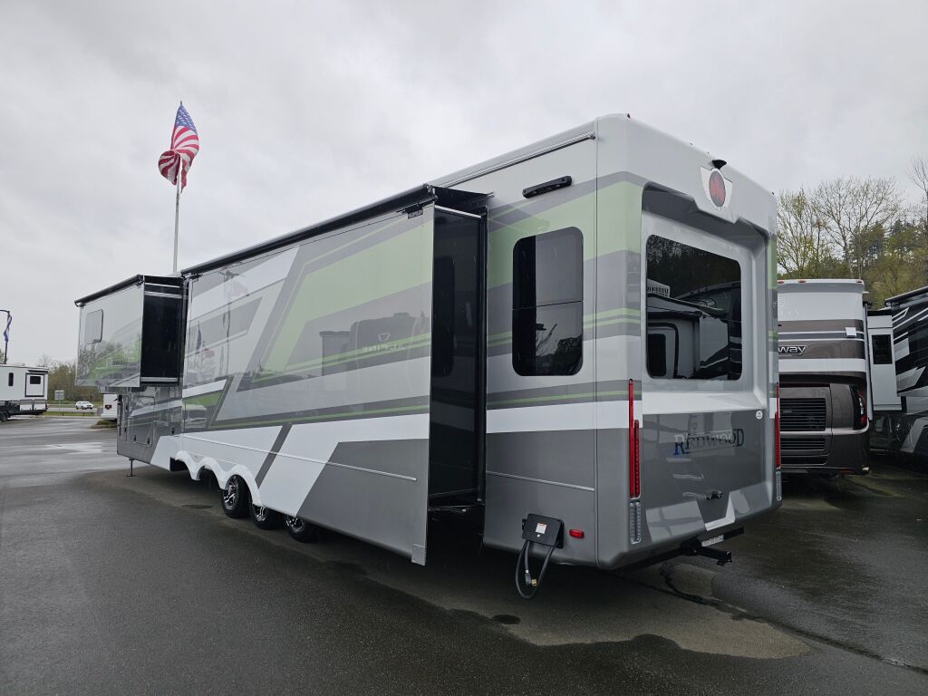 New 2026 Crossroads Redwood 412GK Fifth Wheel for sale in, Sumner Wa ...