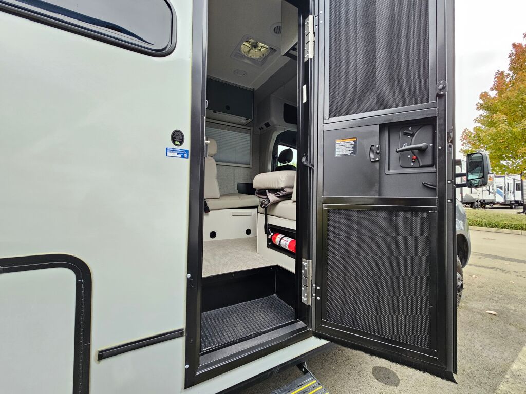 Used 2025 Winnebago Ekko 23B Class B Diesel for sale in, Sumner Wa, at ...