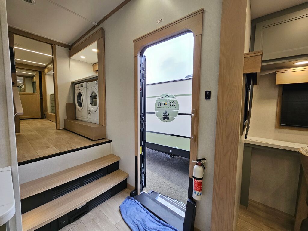 New 2026 Crossroads Redwood 371RL Fifth Wheel for sale in, Sumner Wa ...