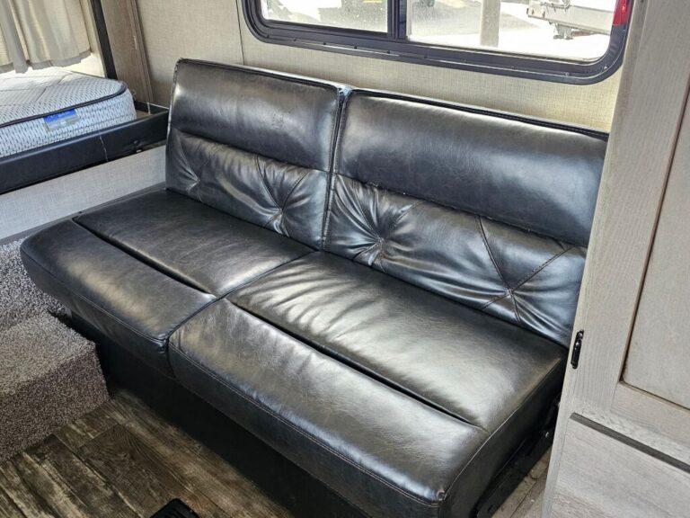 Used 2020 Keystone Outback Ultra-Lite 210URS Travel Trailer for sale in ...