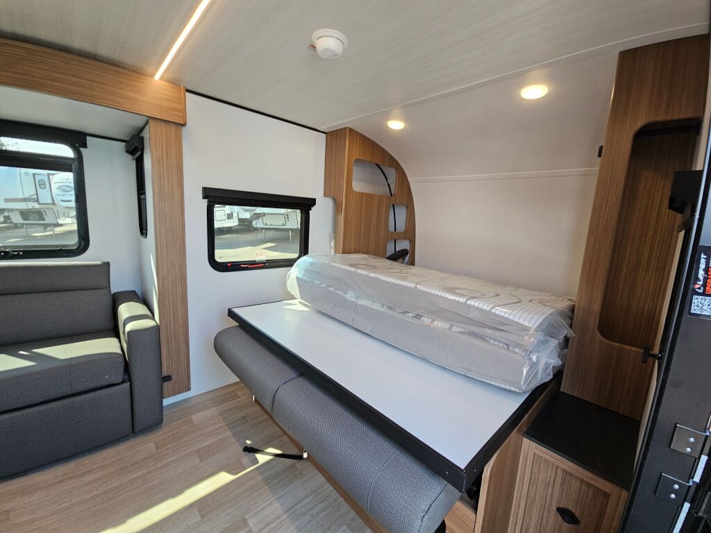 New 2026 Keystone Reign 18RB Travel Trailer for sale in, Kent Wa, at ...