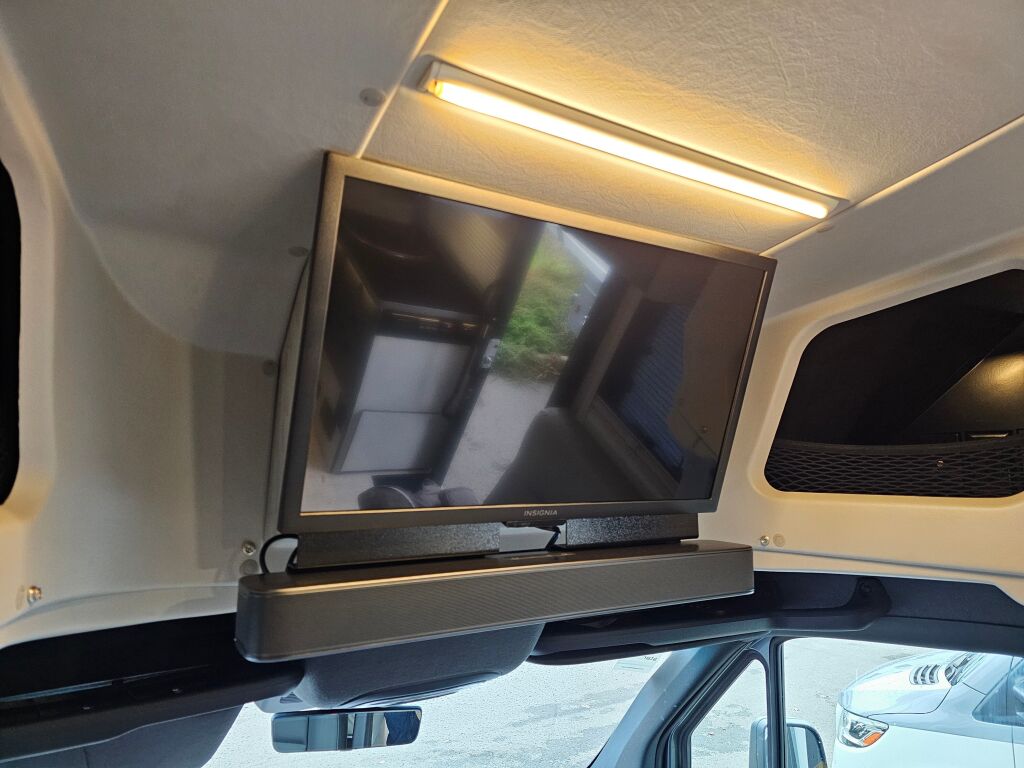 Used 2025 Winnebago Ekko 23B Class B Diesel for sale in, Sumner Wa, at ...