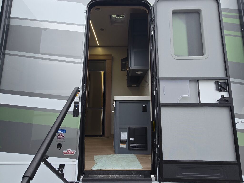 New 2026 Crossroads Redwood 412GK Fifth Wheel for sale in, Mt. Vernon ...